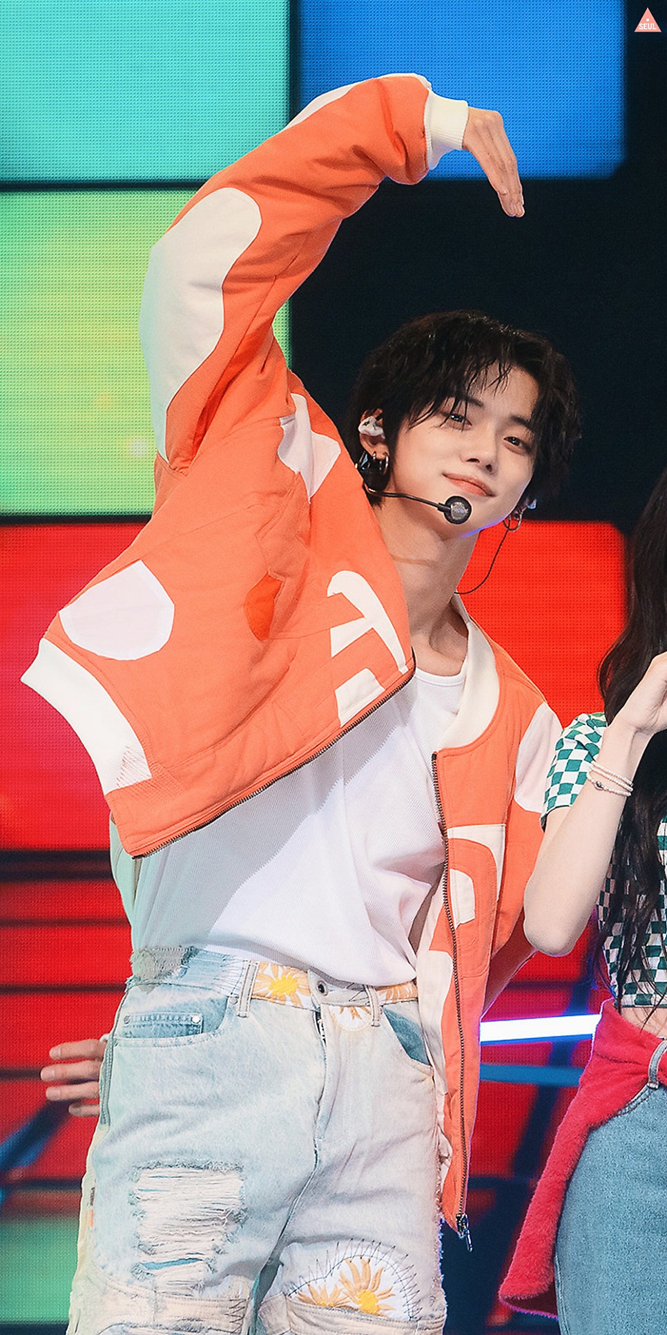 투모로우바이투게더 연준 인기가요 MC #17 배경화면_by.슬짱