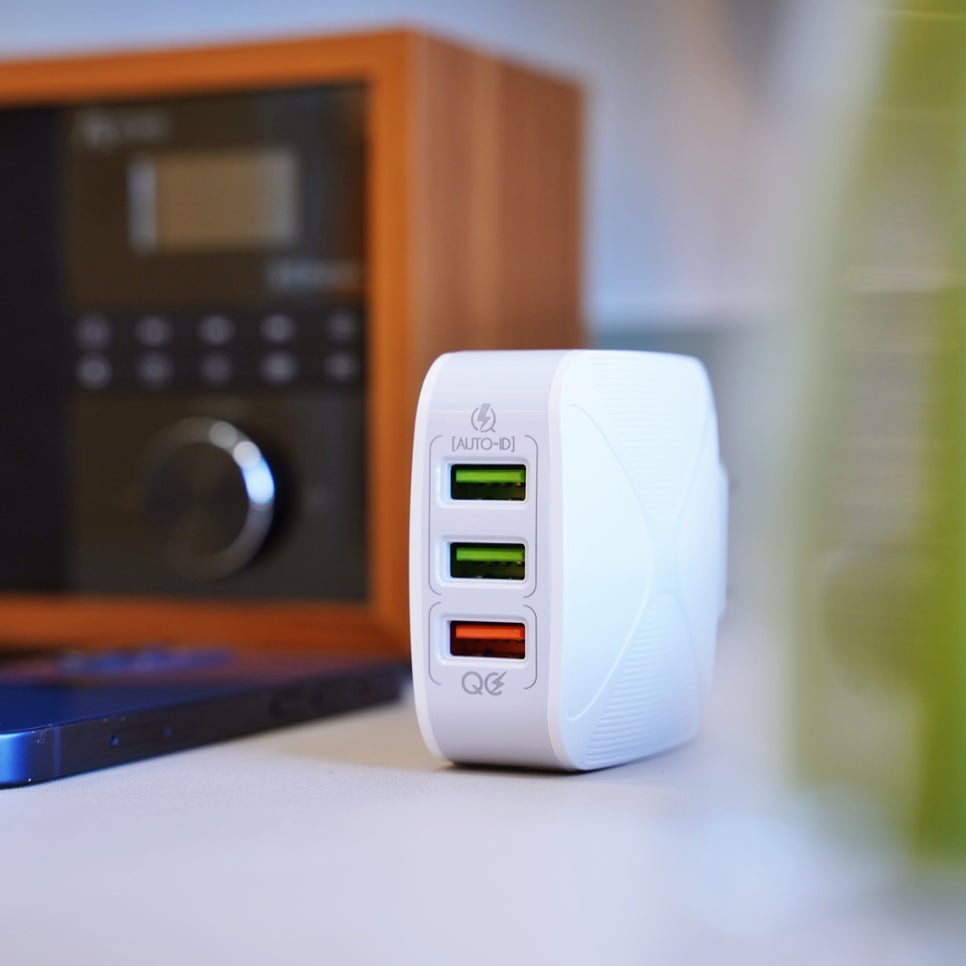 PD 충전기 에이투 AR0101 고속 USB 멀티 충전기로 여행 준비 끝.(With.아이패드/아이폰)