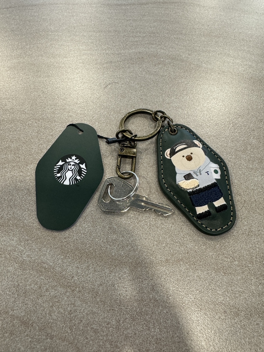아이폰15 스타벅스 베어리스타 (키링) 카드후기