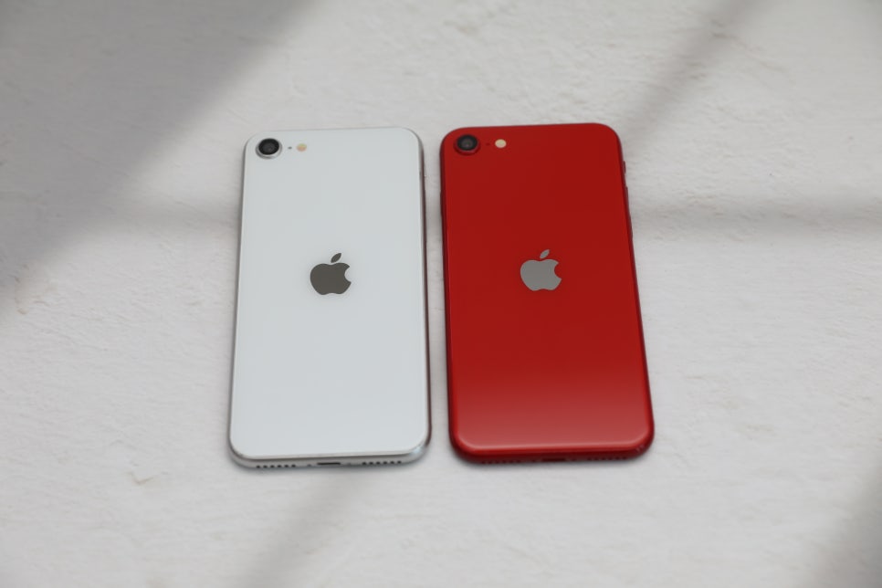 아이폰SE3 3세대, 아이폰 SE2 2세대 레드, 카메라, 성능, 램, 용량, 홈버튼, 사이즈 디자인 총정리
