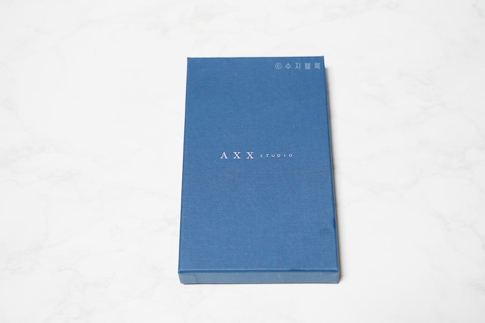 axx studio 엑세스스튜디오 가죽 아이폰케이스 이니셜도 새겼어